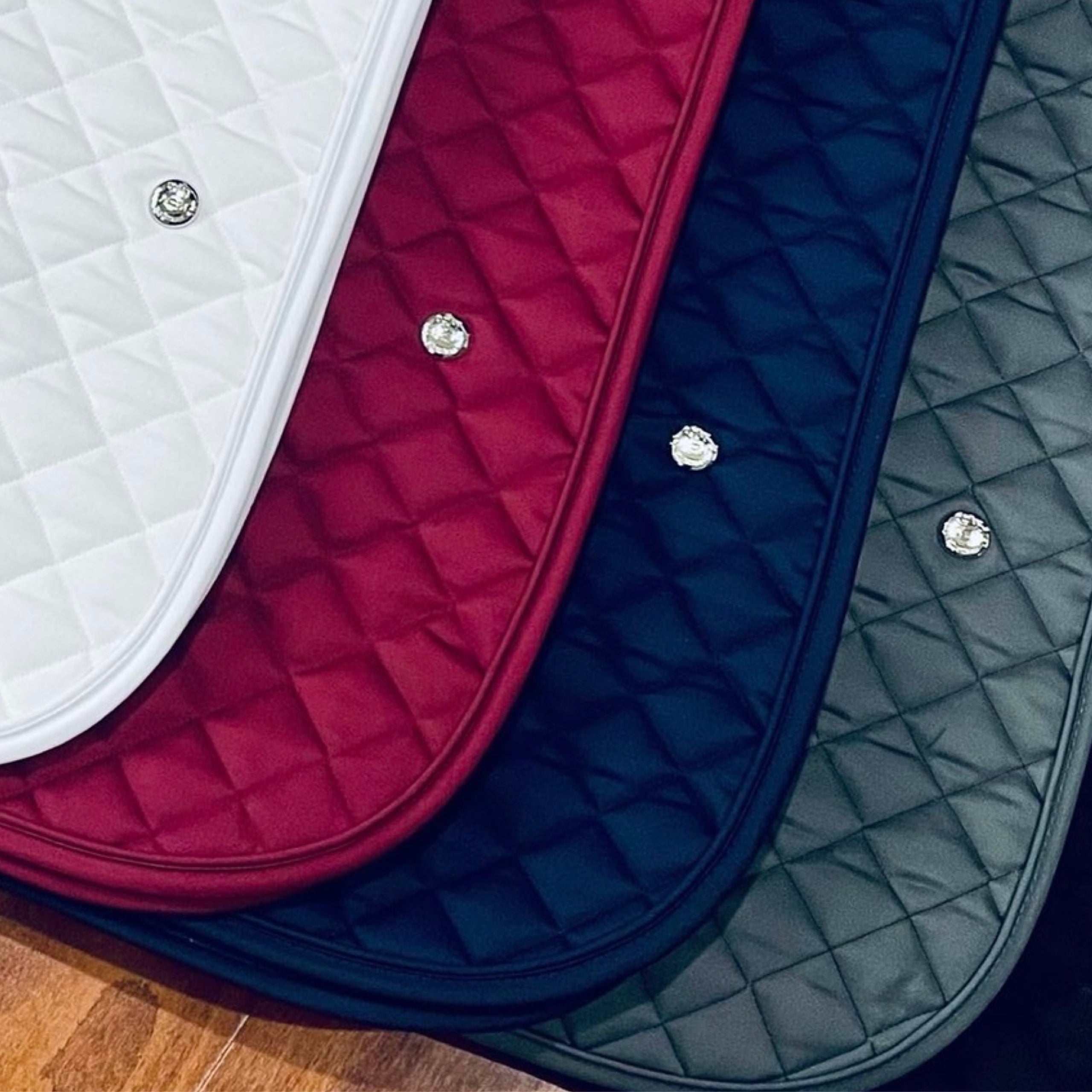 Ogilvy Profile Jumper | The Mane Monogram